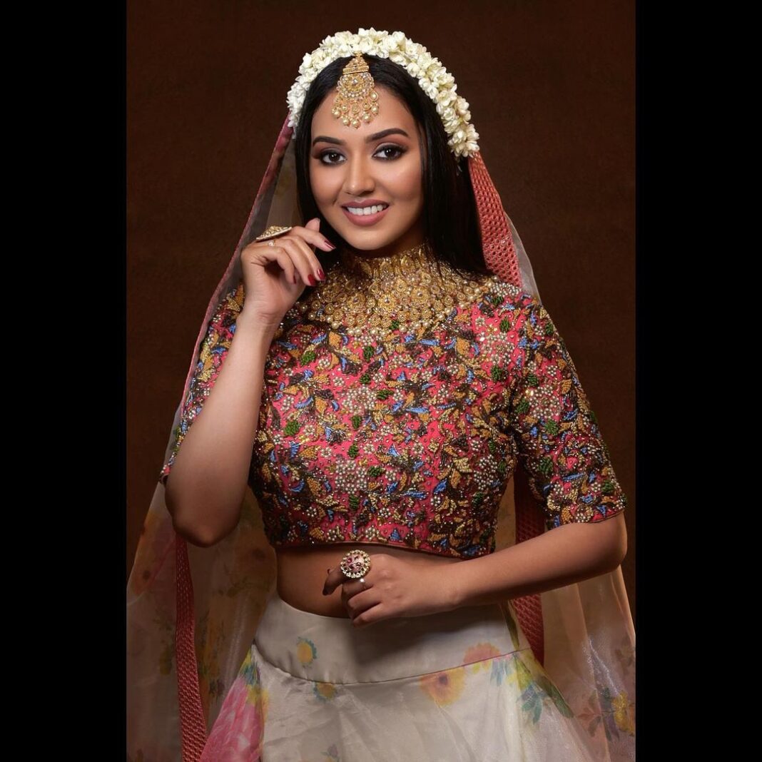 Actress Vidhya Instagram Photos and Posts – October 2020 | Gethu Cinema