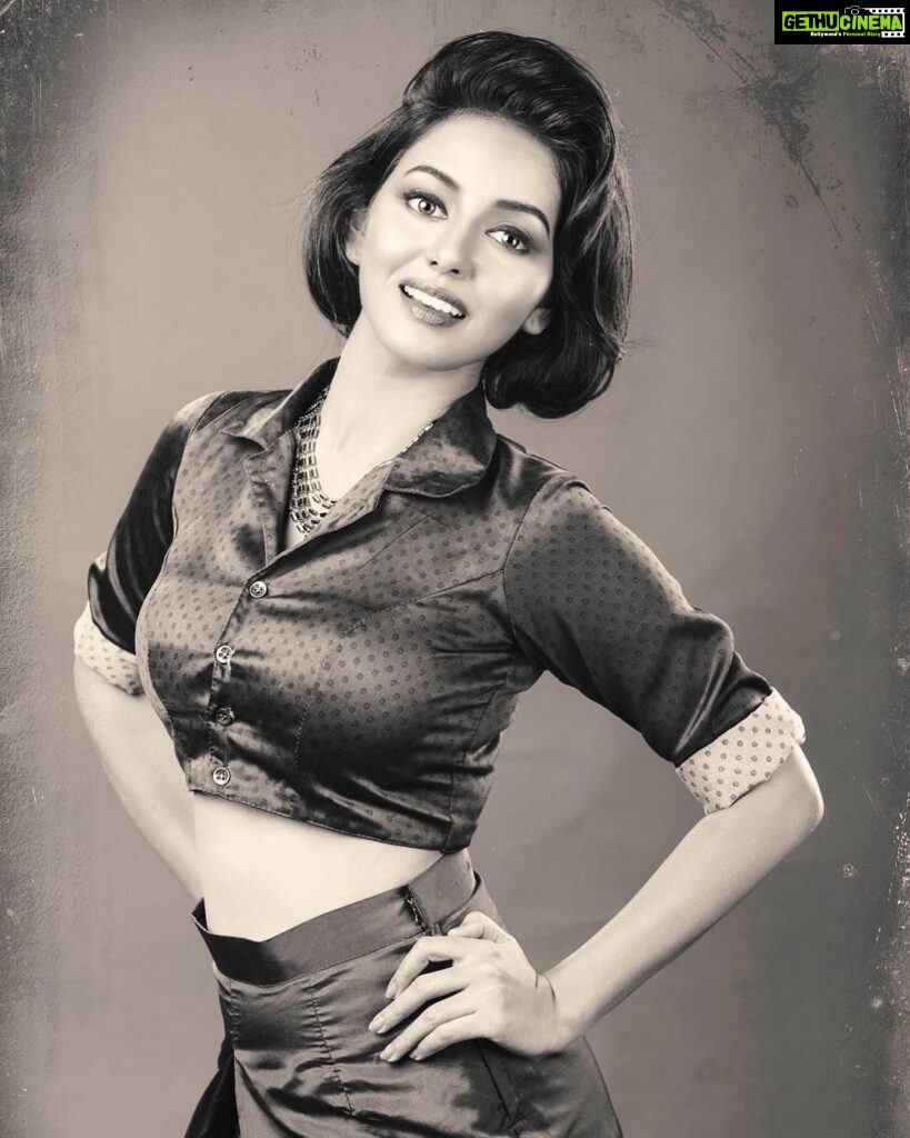 Actress Vidhya Instagram Photos and Posts - August 2020 - Gethu Cinema