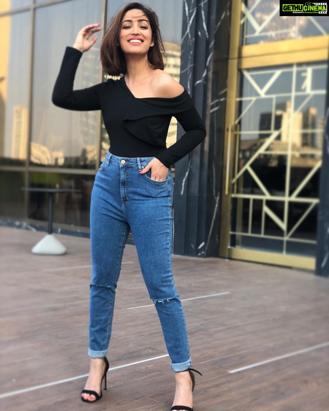 Actress Yami Gautam Instagram Photos and Posts March 2019 | Gethu Cinema