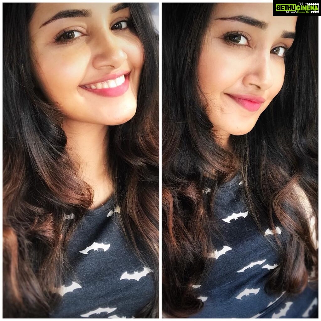 Anupama Parameswaran Instagram – 🤗 | Gethu Cinema