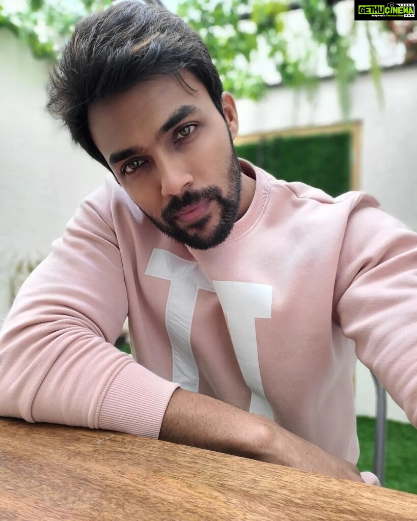 Actor Arav HD Instagram Photos and Wallpapers February 2022 | Gethu Cinema
