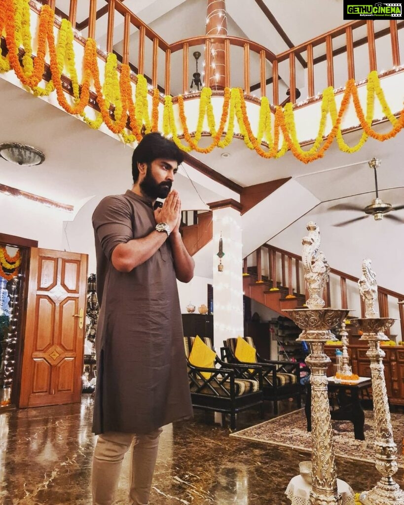 Actor Atharvaa HD Photos and Wallpapers September 2022 - Gethu Cinema