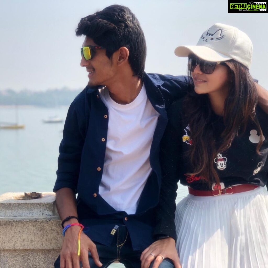 Actress Athulya Ravi Instagram Photos and Posts May 2019 - Gethu Cinema