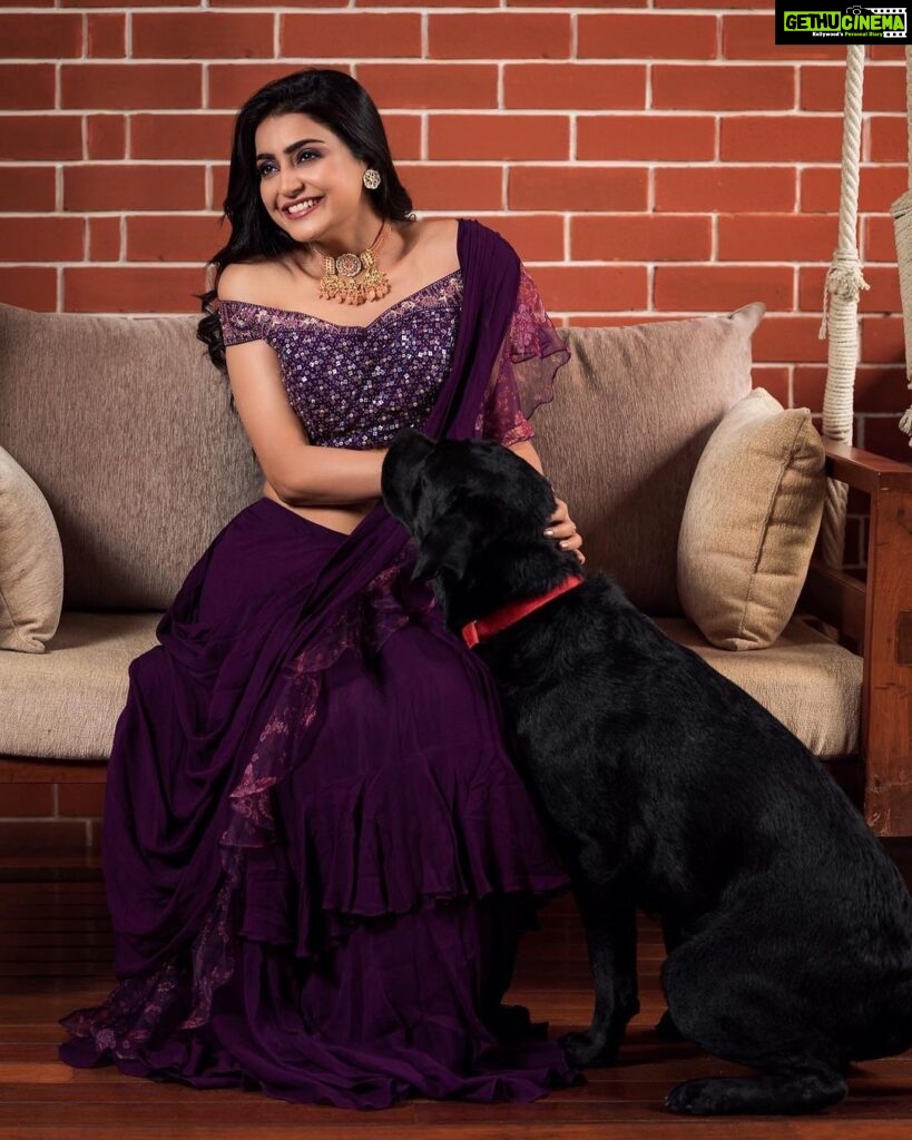 Actress Avantika Mishra Instagram Photos and Posts December 2021 ...