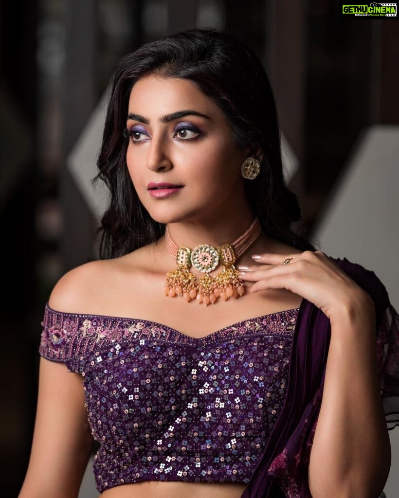 Actress Avantika Mishra Instagram Photos and Posts December 2021 ...