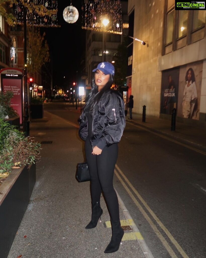 Actress Chandrika Ravi Instagram Photos and Posts December 2021 | Gethu ...