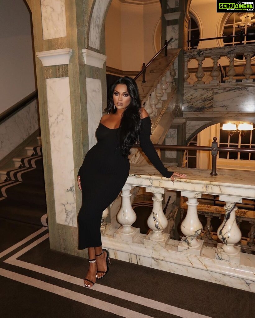 Actress Chandrika Ravi Instagram Photos and Posts December 2021 | Gethu ...