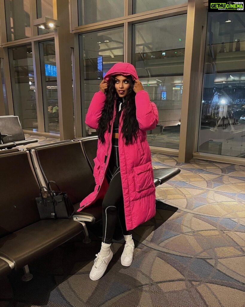 Actress Chandrika Ravi Instagram Photos and Posts December 2021 | Gethu ...