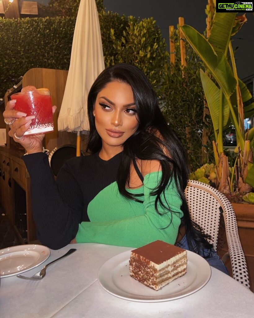 Actress Chandrika Ravi Instagram Photos and Posts November 2021 | Gethu ...