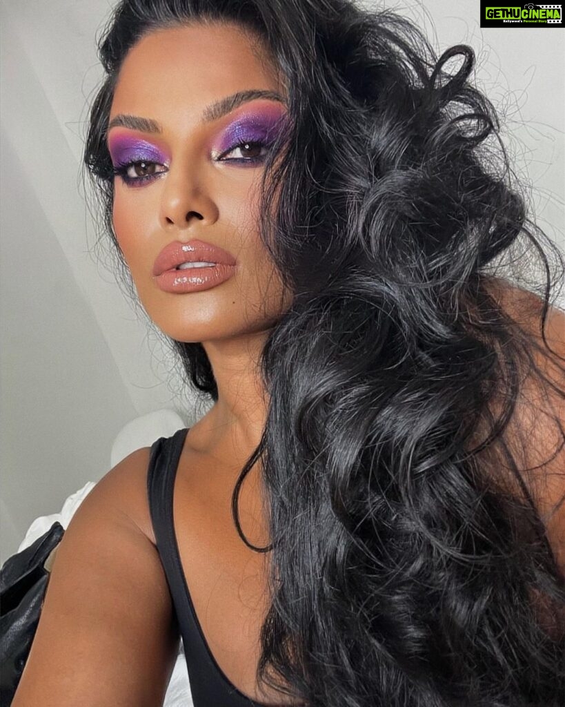 Actress Chandrika Ravi Instagram Photos and Posts November 2021 | Gethu ...