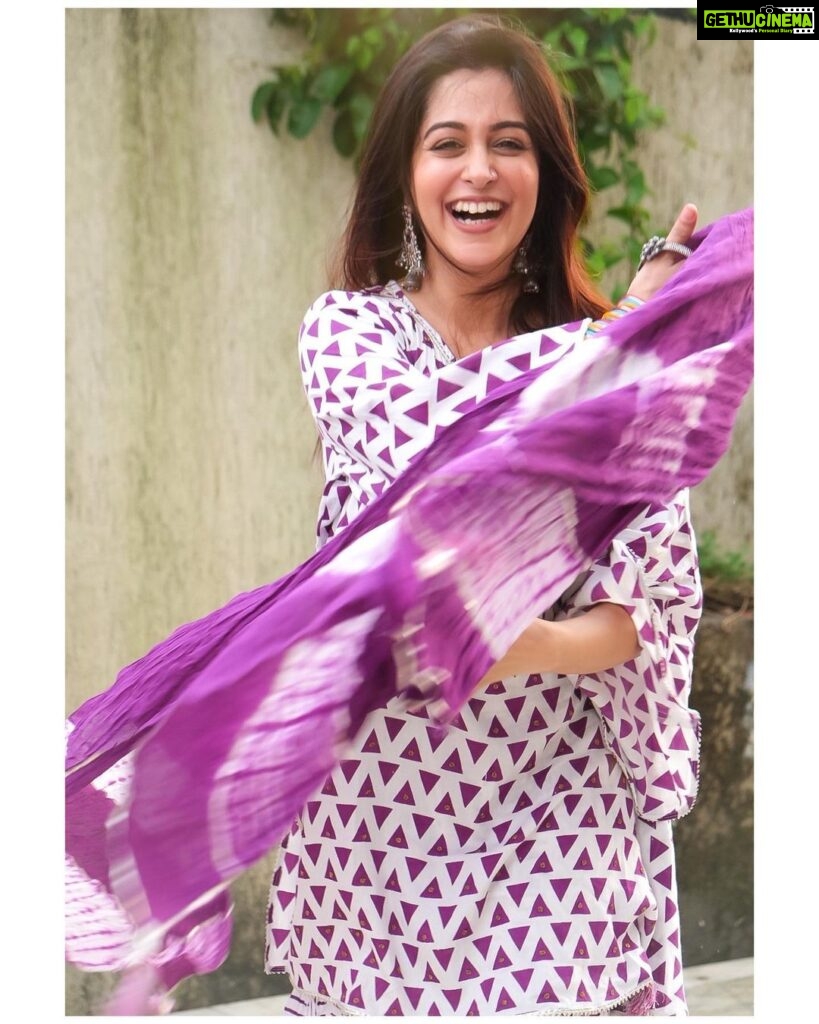 Dipika Kakar Instagram – Aapki nazron ne samjha pyaar ke qabil mujhe ...