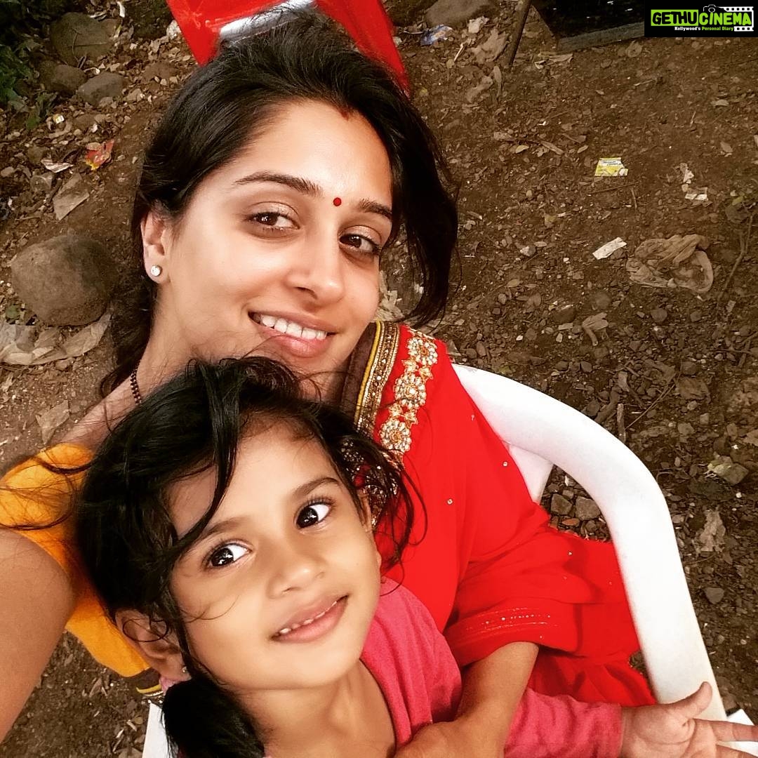 Dipika Kakar Instagram – Doing a complete stressed scene in outdoor its ...