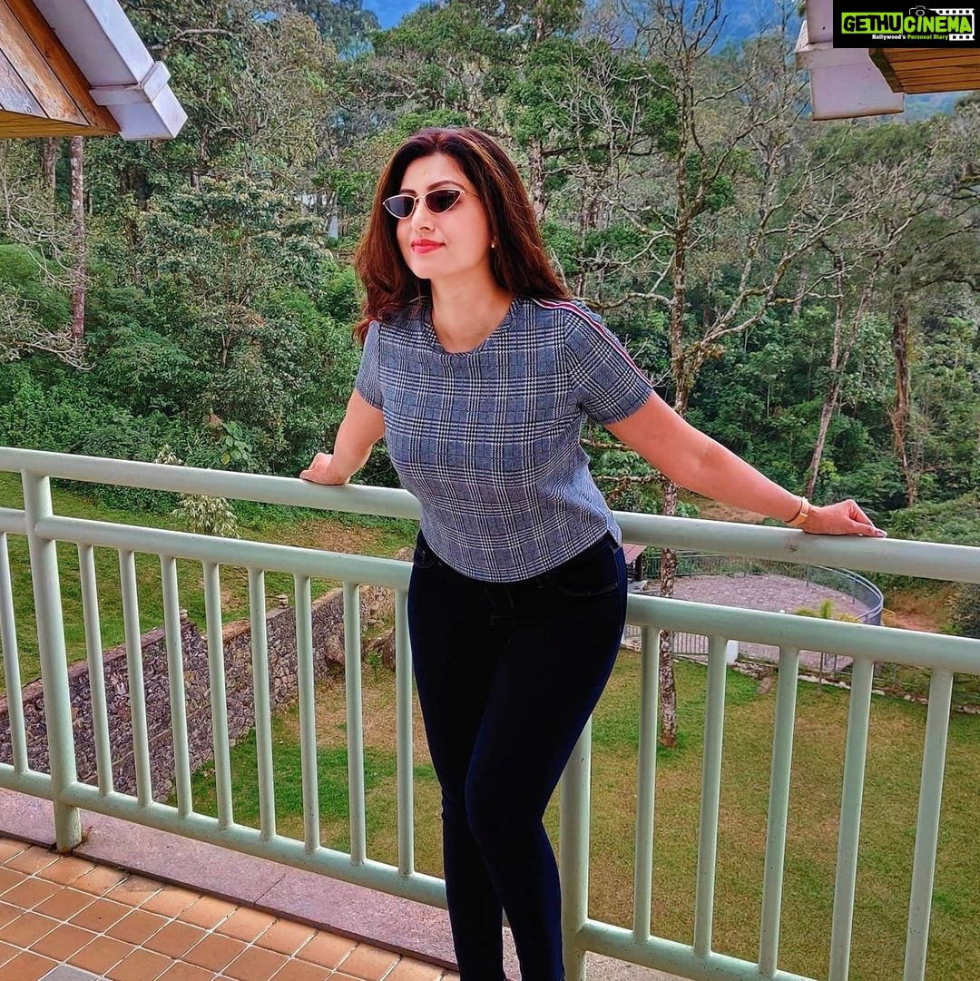 Hamsa Nandini Instagram – Promise, not to fall! . #wednesdaywisdom # ...