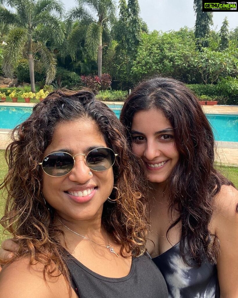 Actress Isha Talwar Instagram Photos and Posts December 2019 | Gethu Cinema