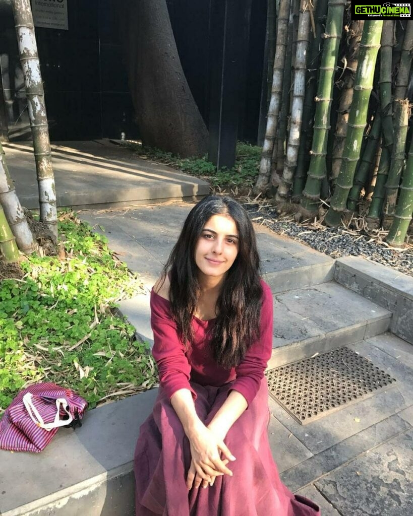 Actress Isha Talwar Instagram Photos and Posts October 2020 | Gethu Cinema