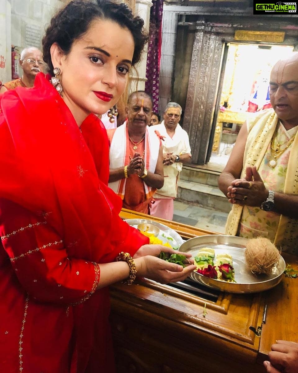 Kangana Ranaut Instagram - Queen is a source of pure OOTD inspiration ...