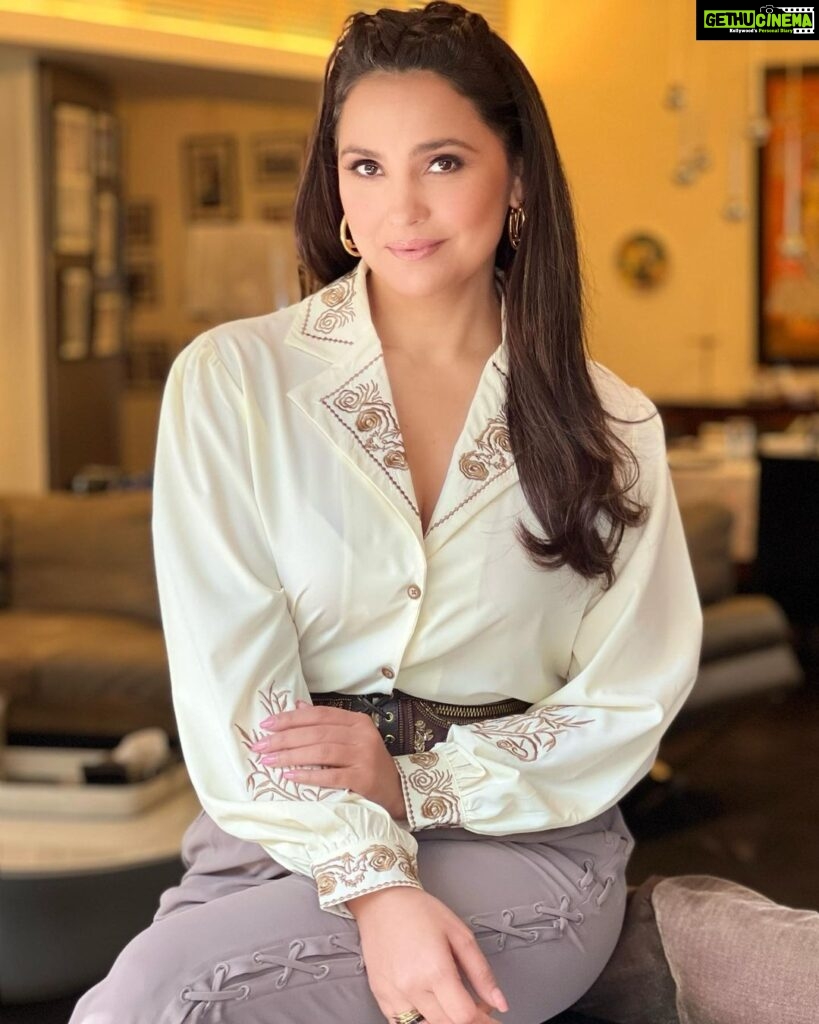 Actress Lara Dutta Instagram Photos and HD Wallpapers January 2022 ...