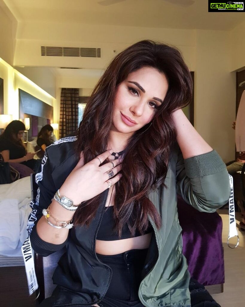Mandy Takhar Instagram – When you can’t Bhangra in heels ! # ...
