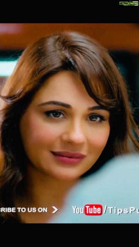 Actress Mandy Takhar Instagram Photos and Posts October 2021 - Gethu Cinema