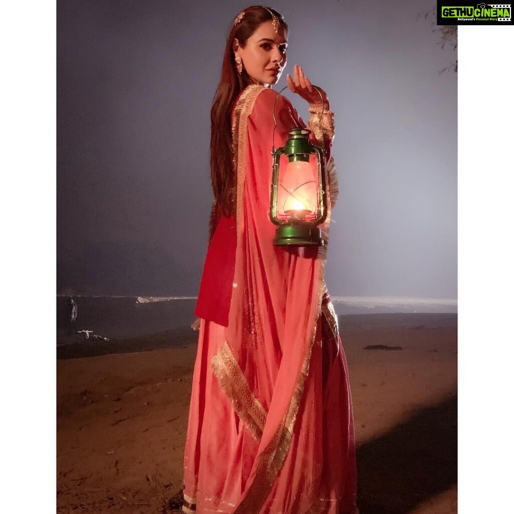Mandy Takhar Instagram – | Gethu Cinema