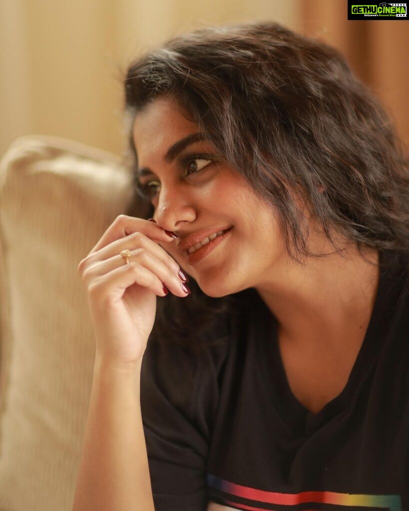 Actress Meera Nandan Instagram Photos and Posts March 2021 - Gethu Cinema