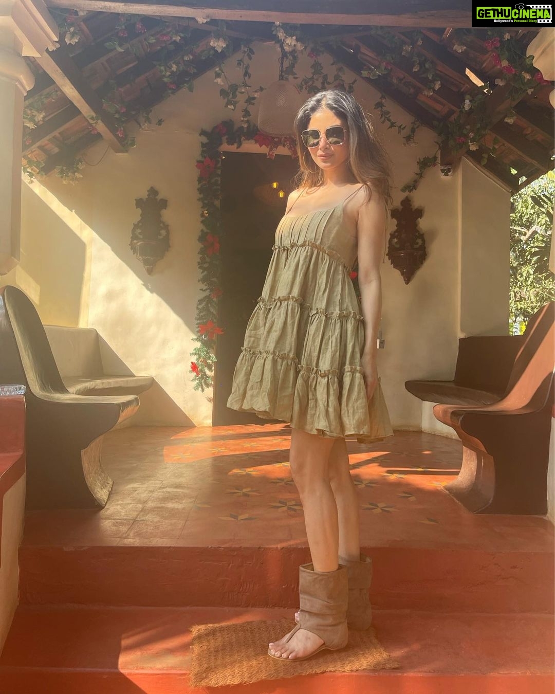 Actress Mouni Roy HD Instagram Photos and Wallpapers December 2021 ...