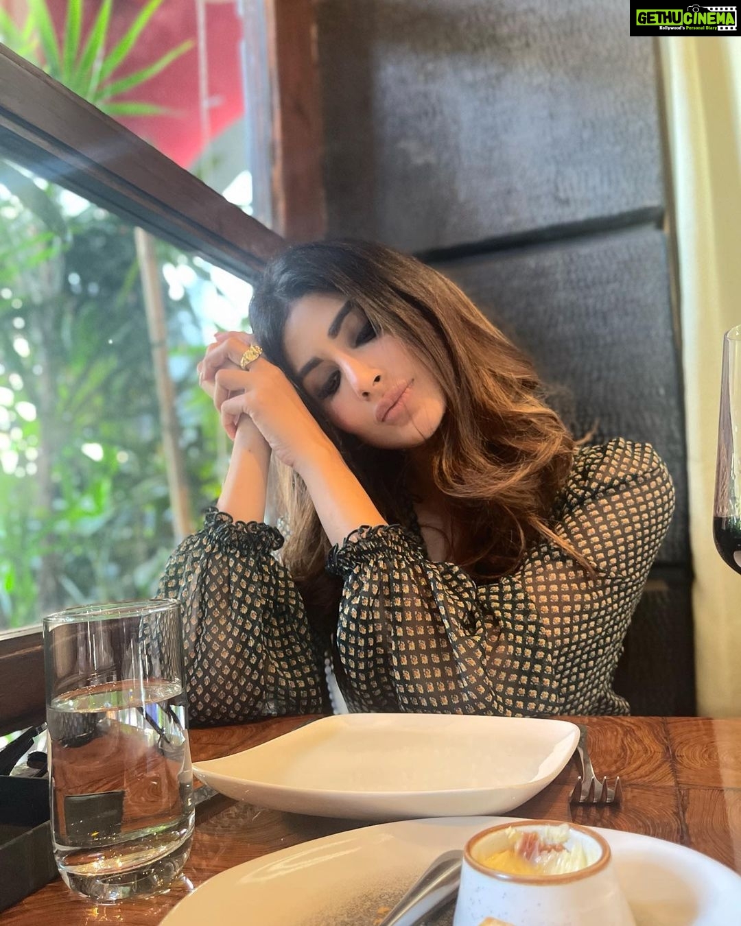 Mouni Roy Instagram – Luckiest; with you two nuts 🥜 #merrymerry 🎄 ...