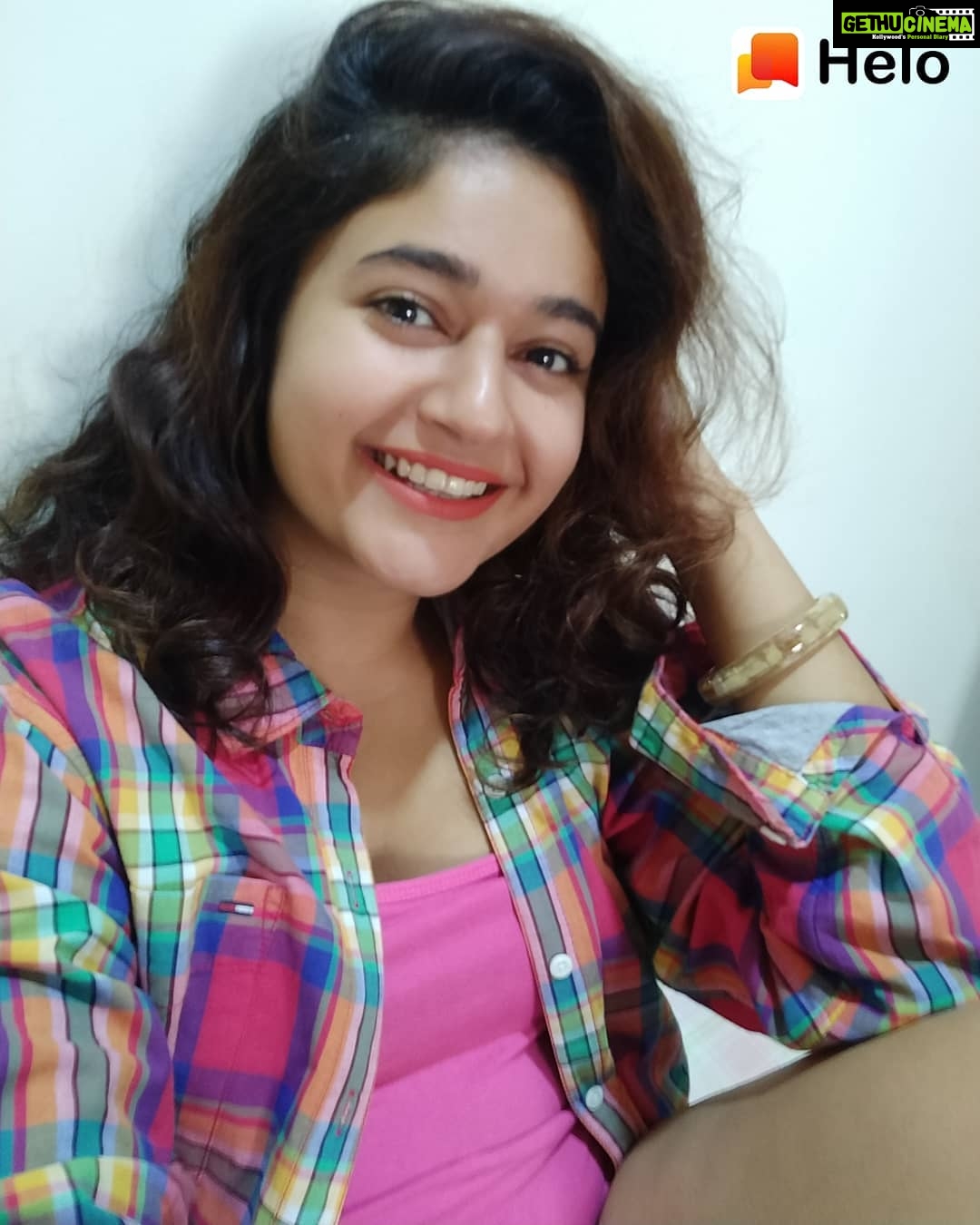 Poonam Bajwa Instagram – Happy to be on Helo!@helo_indiaofficial ...