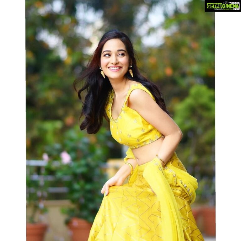 Actress Preetika Rao Instagram Photos and Posts January 2021 | Gethu Cinema