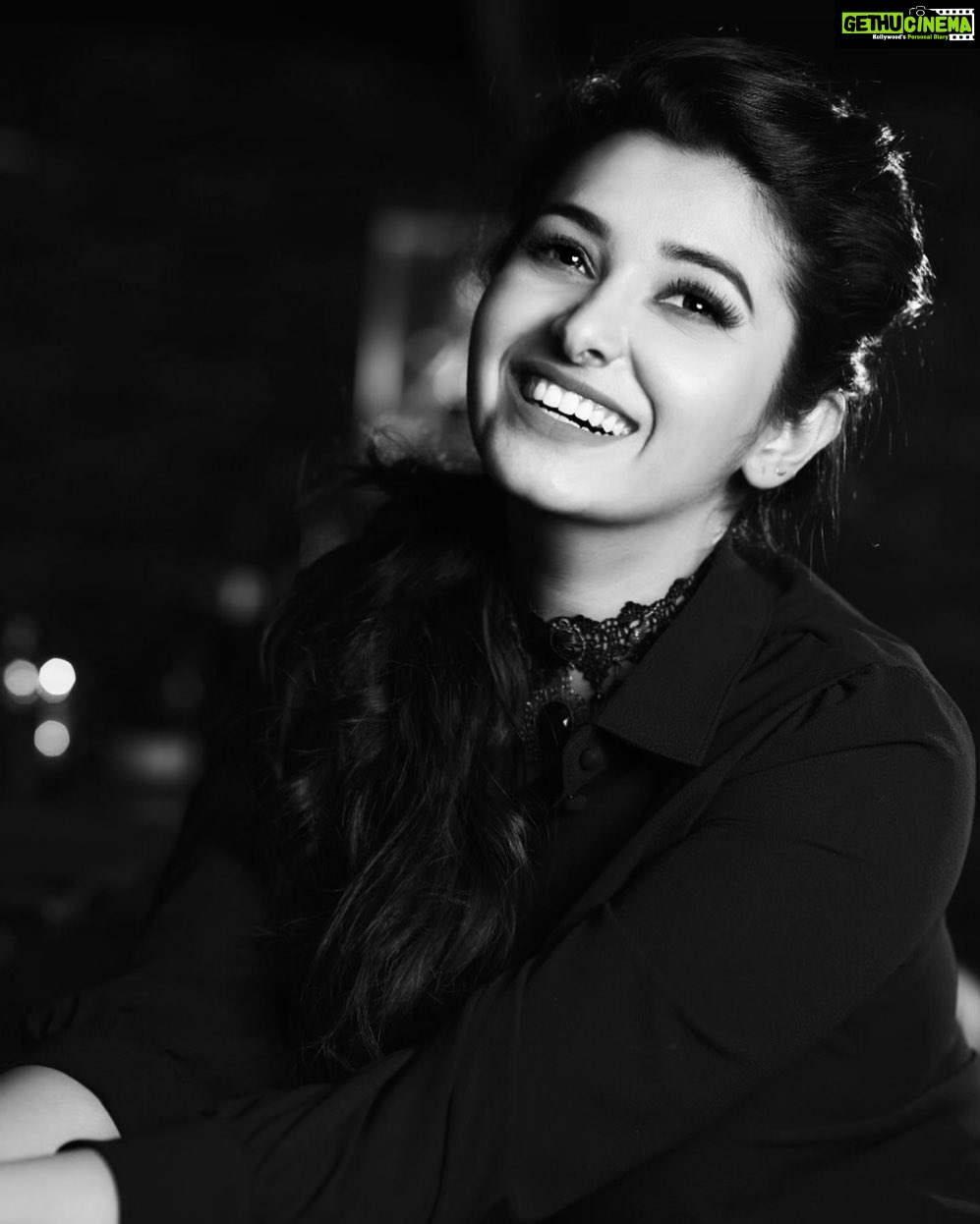 Priya Bhavani Shankar Instagram – Giving away this 28 teeth smile to ...