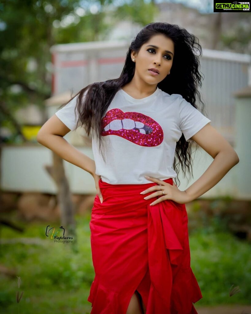 Rashmi Gautam Instagram – 😉😁😆😄😃😀🙂☺ 📸 @v_capturesphotography | Gethu Cinema