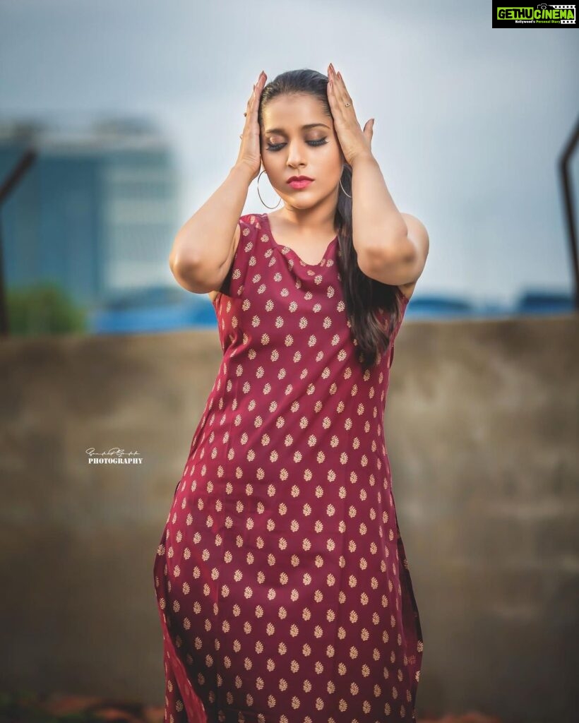 Actress Rashmi Gautam Instagram Photos and Posts November 2019 | Gethu ...