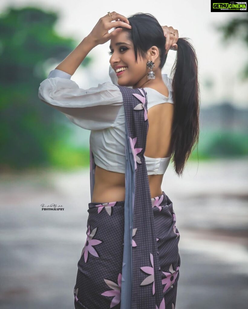 Actress Rashmi Gautam Instagram Photos and Posts October 2019 - Gethu ...