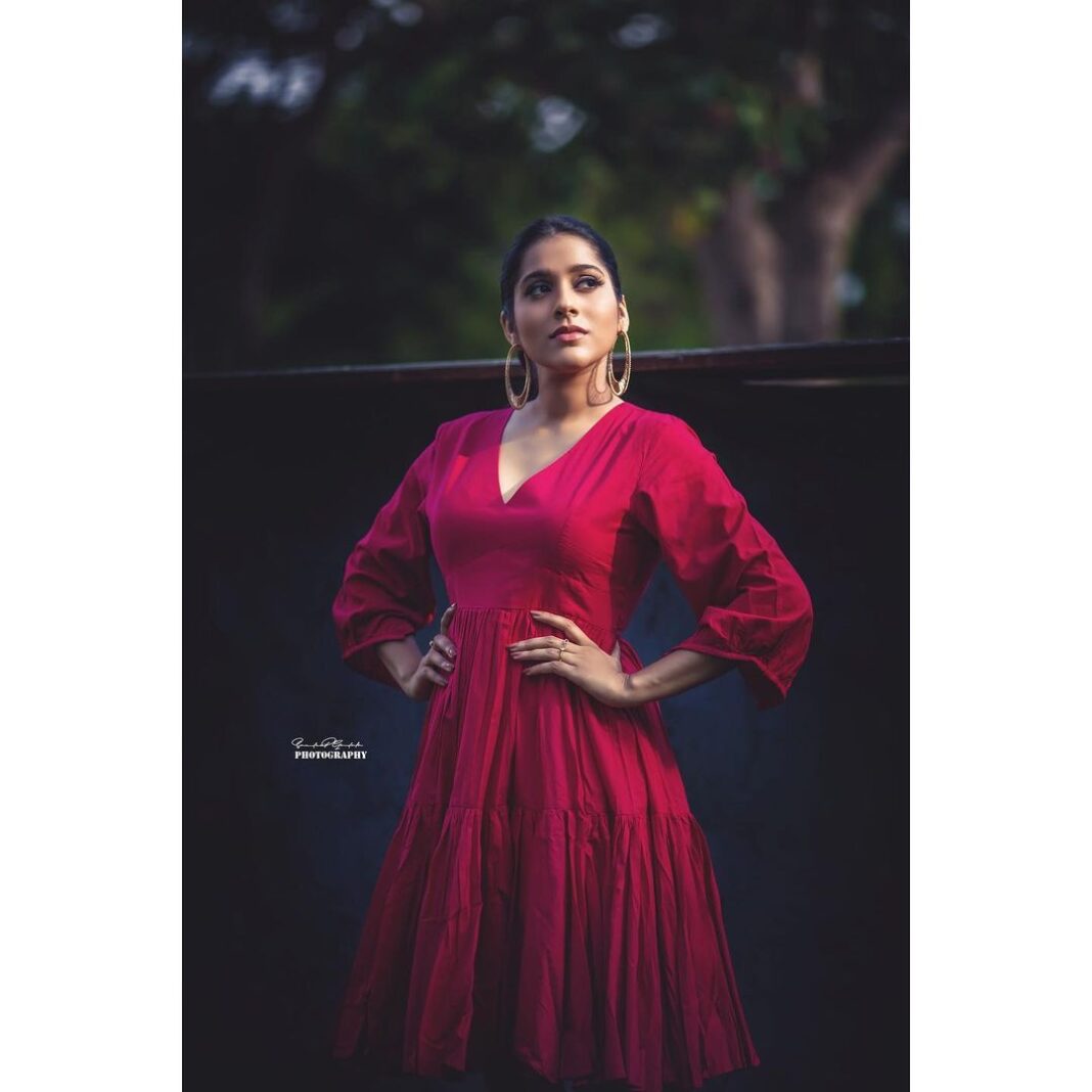 Actress Rashmi Gautam Instagram Photos and Posts October 2019 | Gethu ...