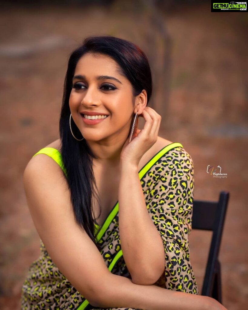 Actress Rashmi Gautam Instagram Photos and Posts July 2021 | Gethu Cinema
