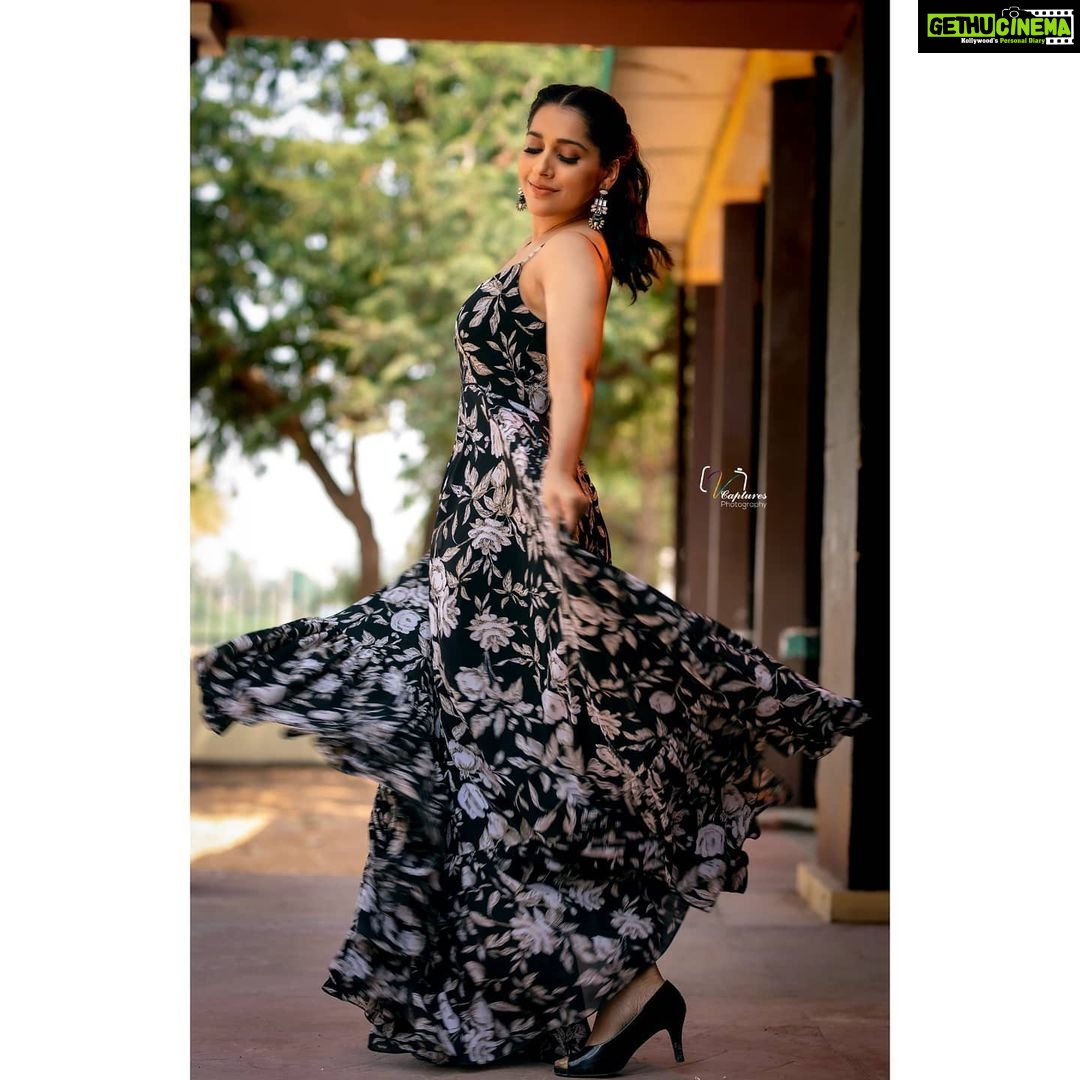 Rashmi Gautam Instagram – Outfit by @rishitha._.reddy 💃💃💃💃 P.C ...