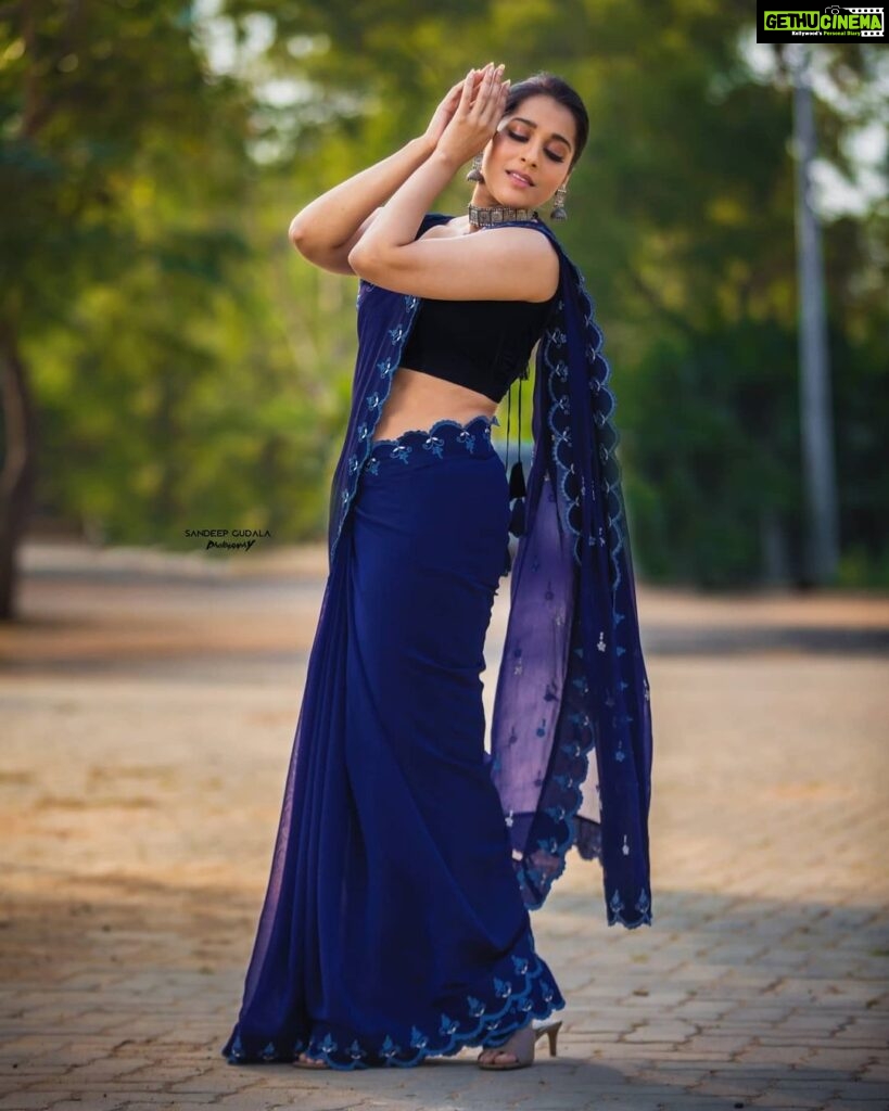 Rashmi Gautam Instagram – Oitfit by @supriya.badabagni 💙💙💙💙 | Gethu Cinema