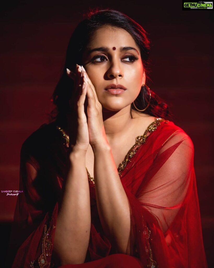 Actress Rashmi Gautam Instagram Photos and Posts January 2021 - Gethu ...