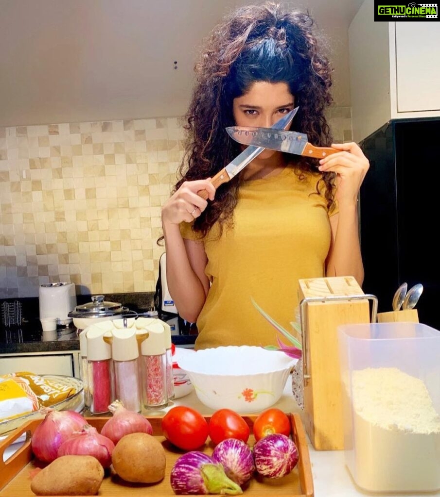 Actress Ritika Singh Instagram Photos and Posts June 2019 | Gethu Cinema