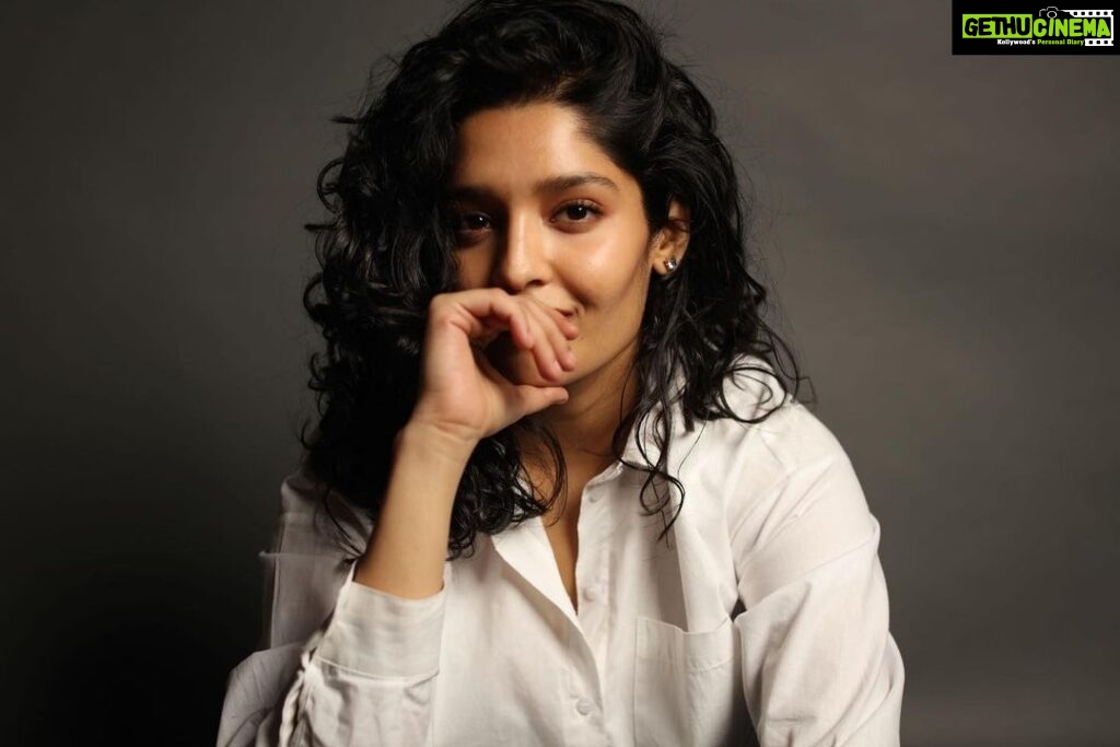 Actress Ritika Singh Instagram Photos and Posts July 2021 - Gethu Cinema