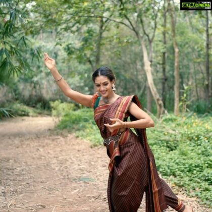 Actress Rukmini Vijayakumar HD Photos and Wallpapers January 2022 ...