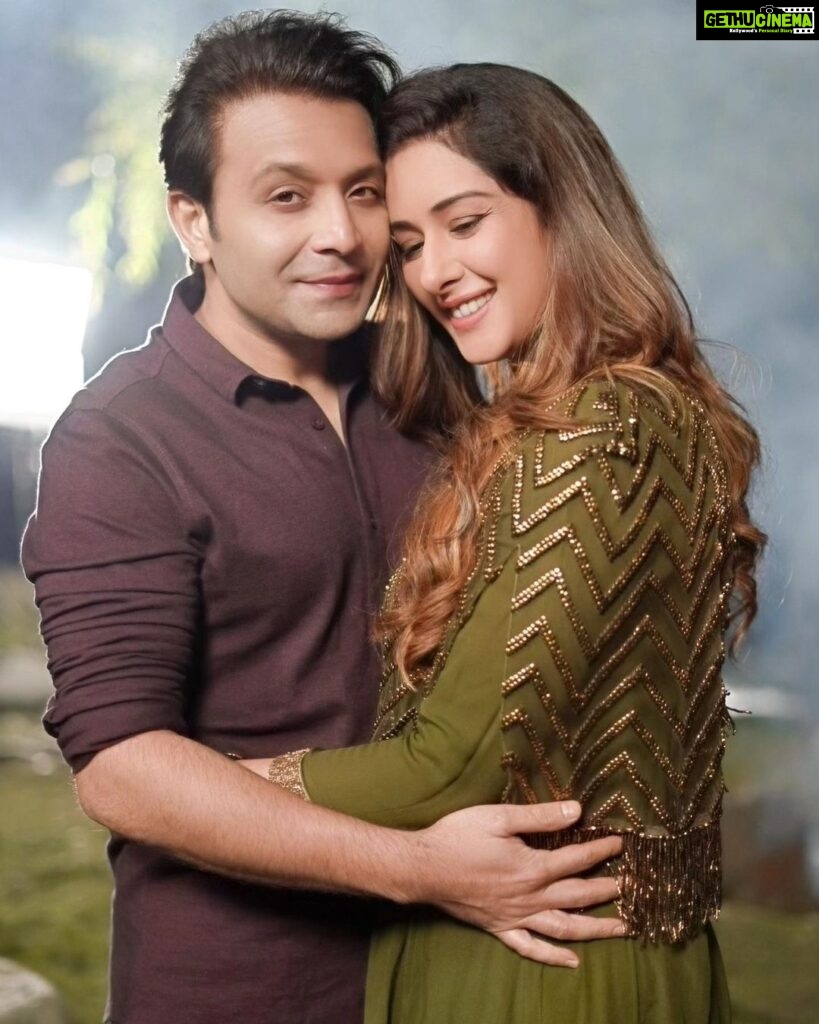 Actress Sameksha Instagram Photos and Posts December 2021 | Gethu Cinema