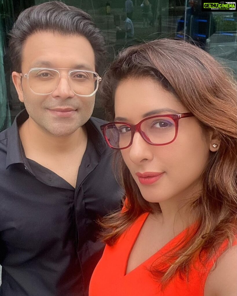 Actress Sameksha Instagram Photos and Posts December 2021 | Gethu Cinema