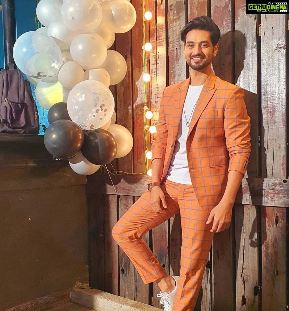 Shakti Arora Instagram – THE MORE I WANT TO GET SOMETHING DONE, THE ...