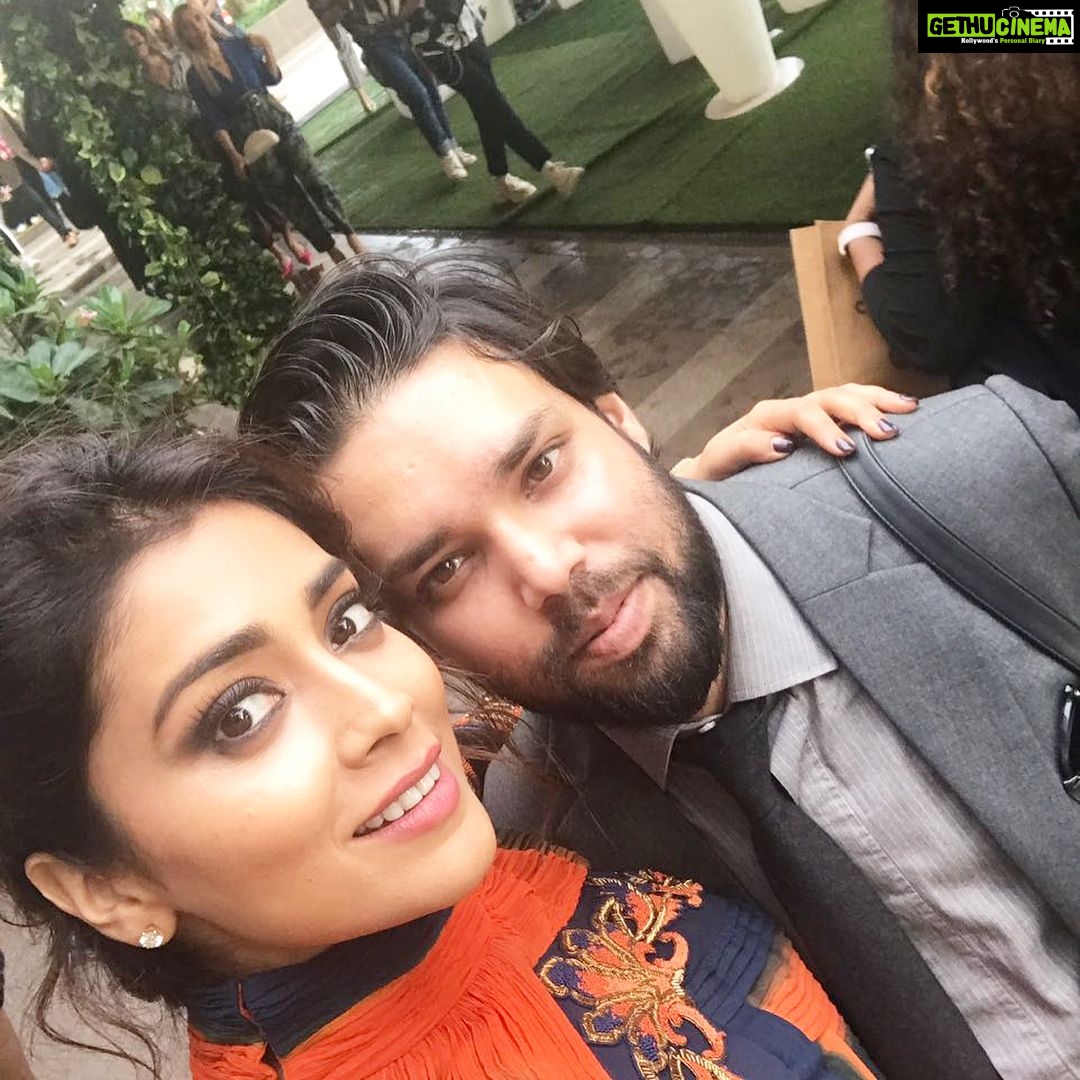 Shriya Saran Instagram – With talented @kartikeyaindia sending virtual ...