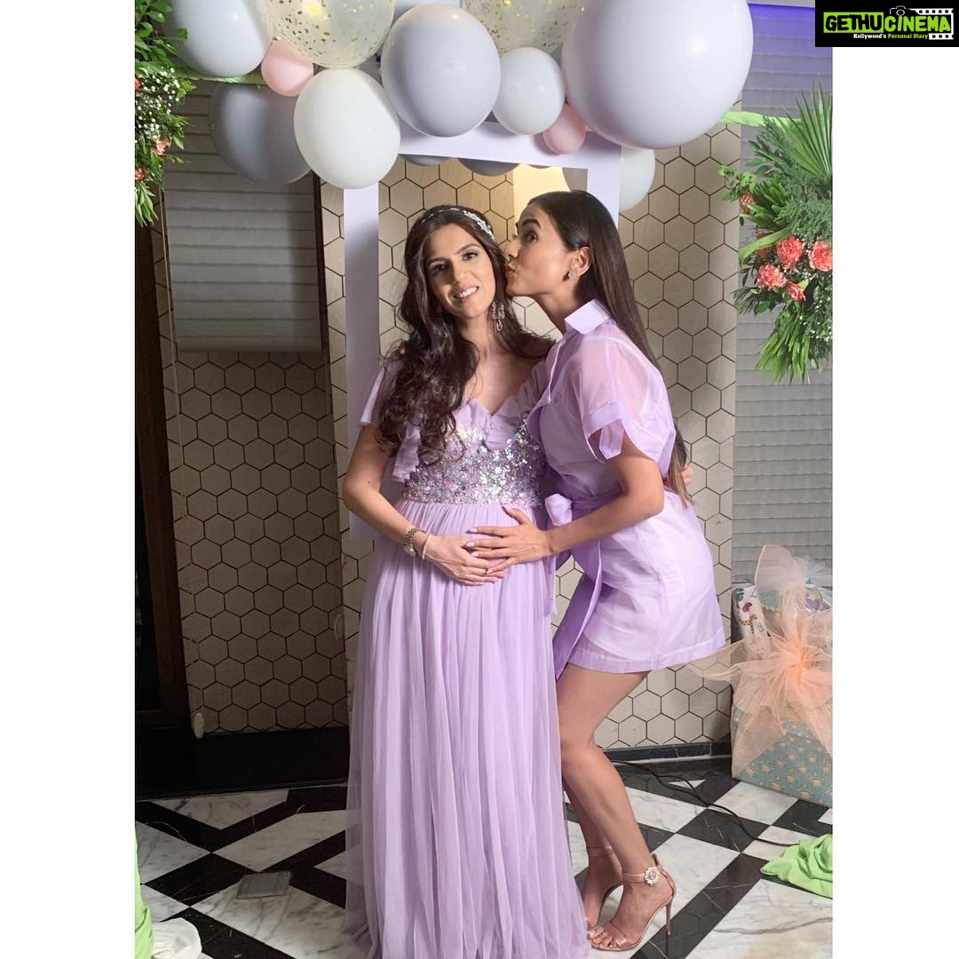 Sonal Chauhan Instagram – Matching matching 💜💜. CANNOT wait for this ...