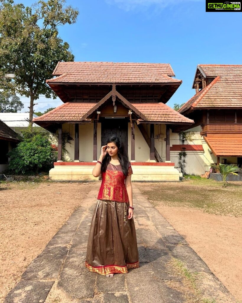 Actress Vidhya HD Instagram Photos and Wallpapers December 2021 | Gethu ...