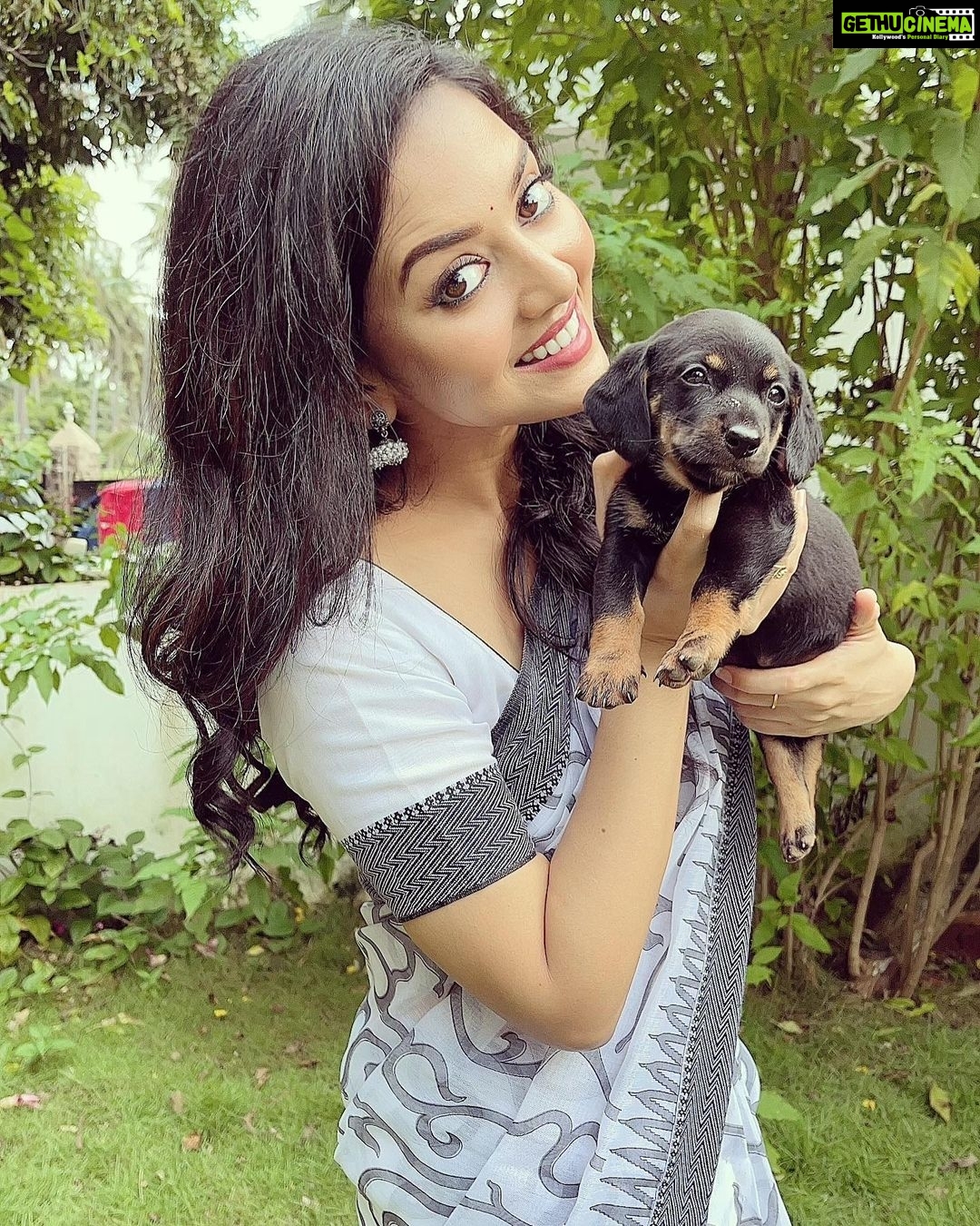 Actress Vidhya HD Instagram Photos and Wallpapers December 2021 | Gethu ...