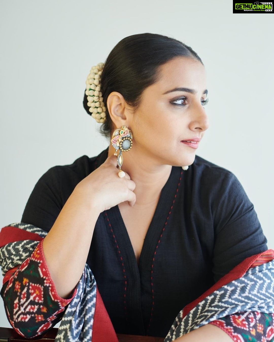 Actress Vidya Balan HD Instagram Photos and Wallpapers August 2021 ...