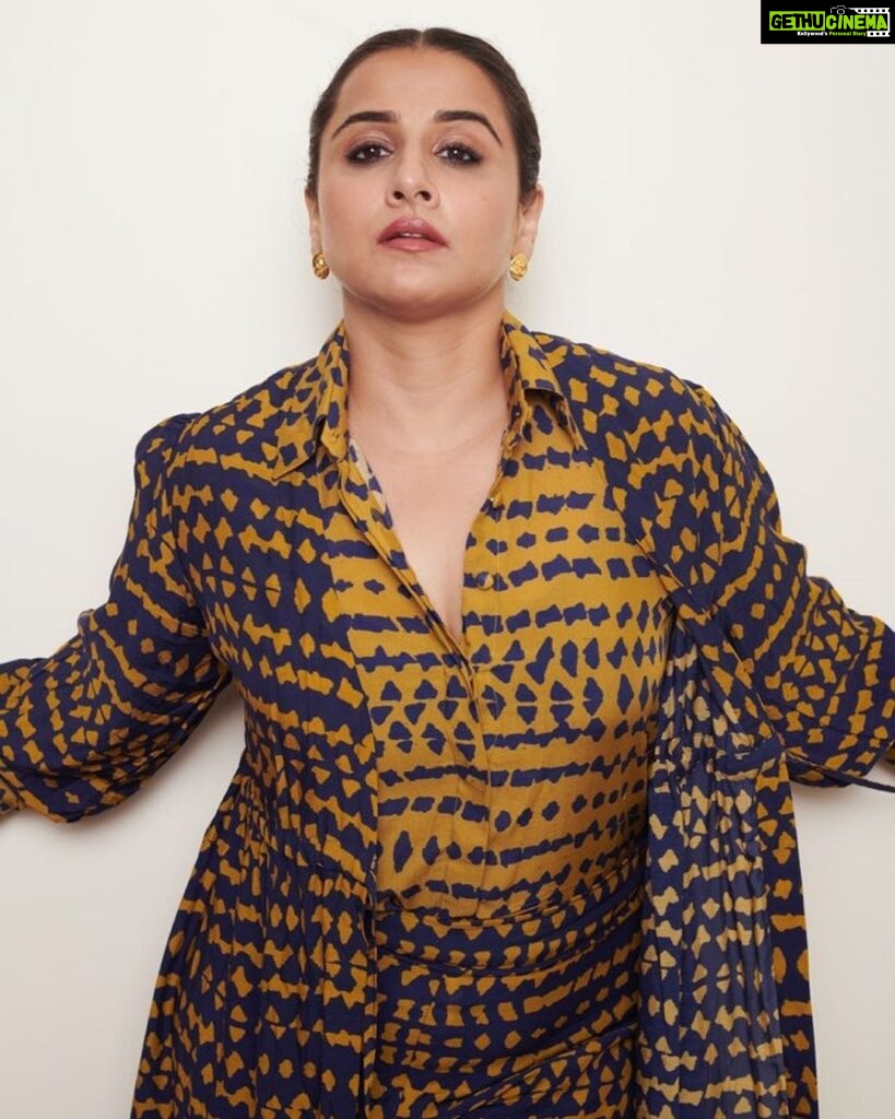 Actress Vidya Balan HD Instagram Photos and Wallpapers August 2021 ...